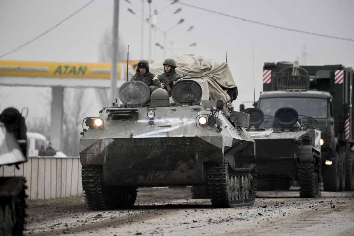 Un convoy militar ruso de más de 40 kilómetros se aproxima a Kiev