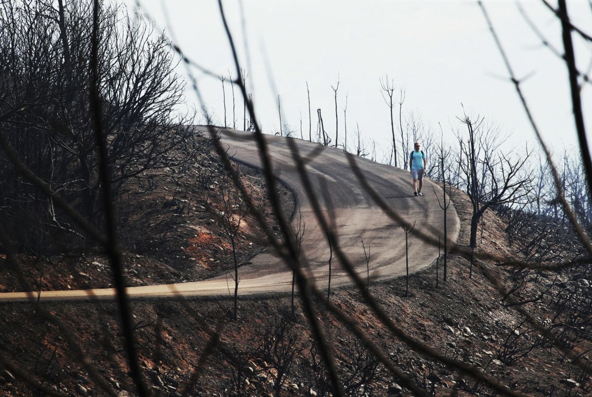 Muere uno de los heridos por quemaduras que combatía el incendio de ...